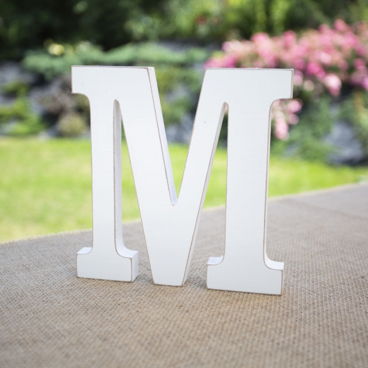 Litery i napisy z drewna